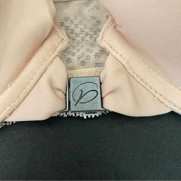 Parisa | Intimates & Sleepwear | Parisa Sexy Bra Size 34 Dd Color Ivory ...